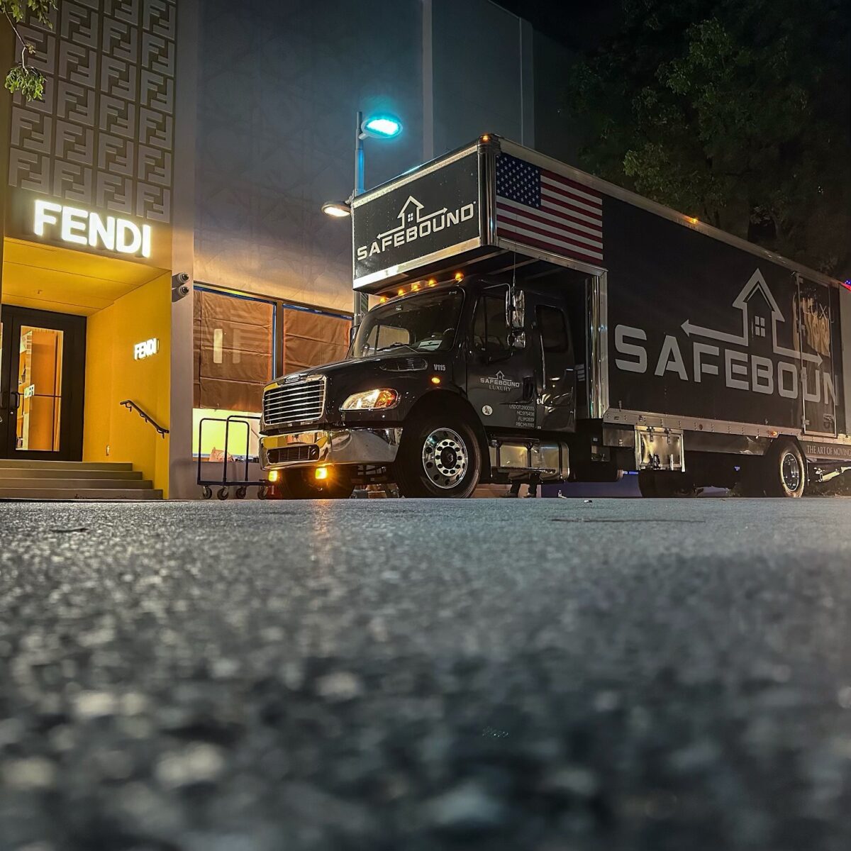 Luxury Retail Businesses - Safebound Moving & Storage