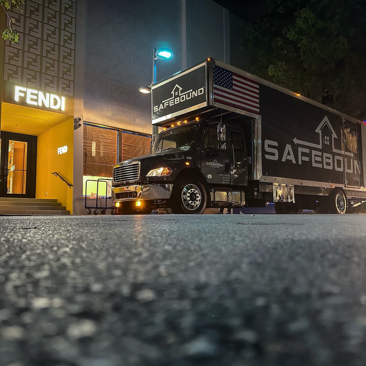 Luxury Retail Businesses - Safebound Moving & Storage