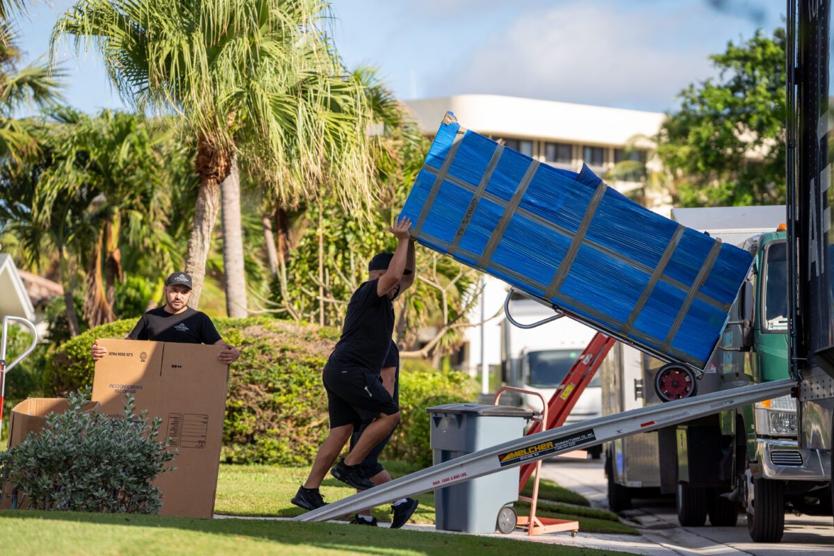 The Best Movers in Florida | Safebound Moving & Storage
